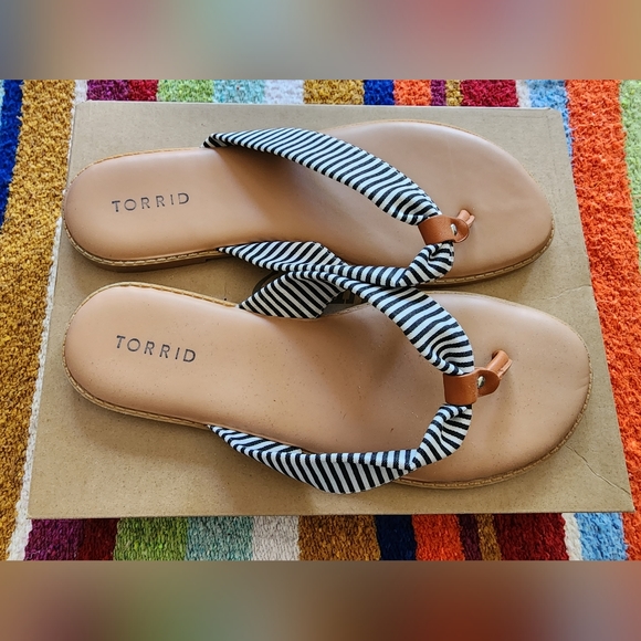 torrid | Shoes | Torrid Sandals Size Ww | Poshmark